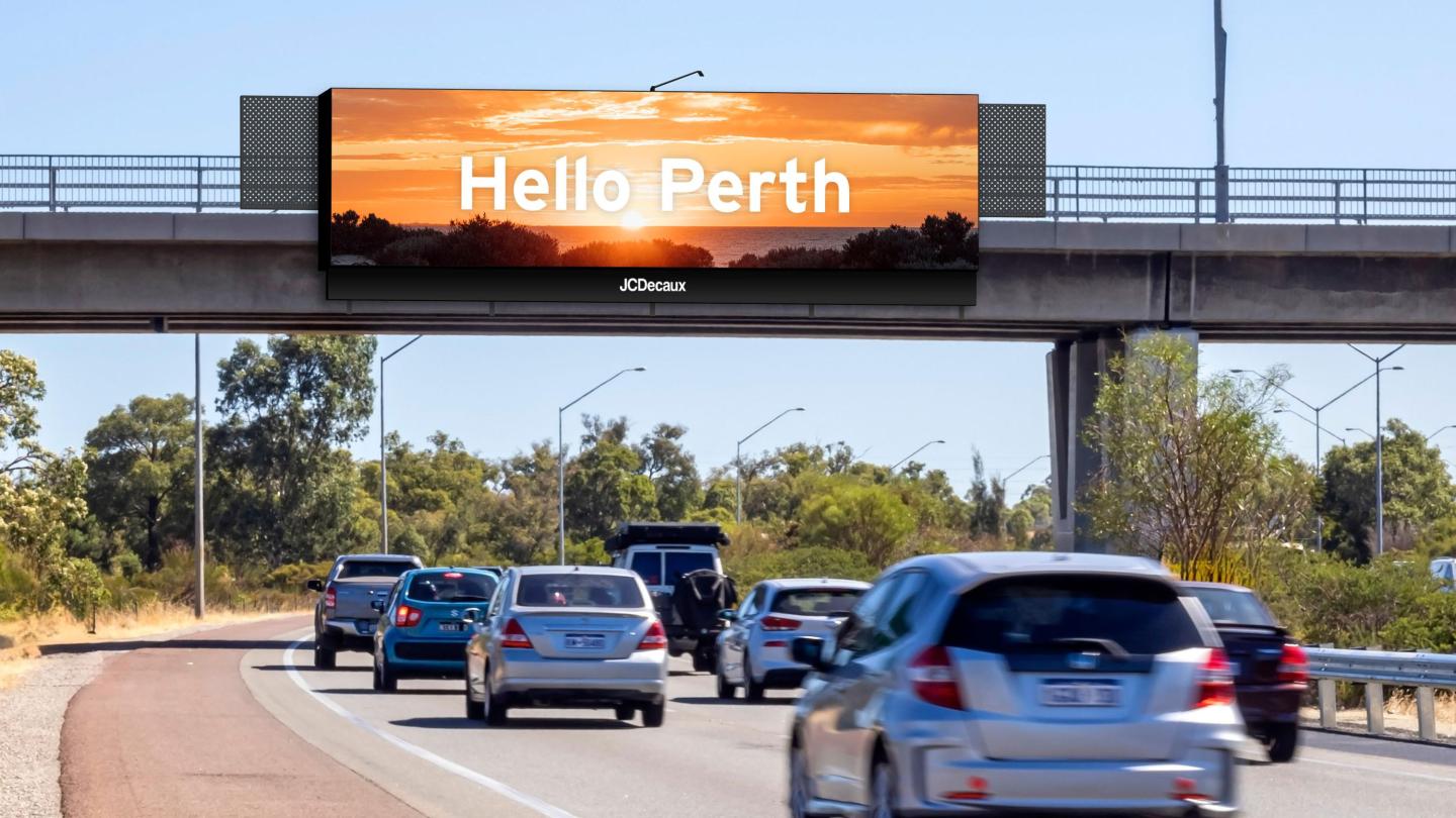 Introducing Roe Highway Overpass, WA | JCDecaux Australia
