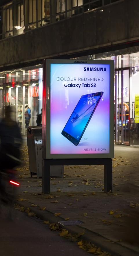 Samsung Tablet-Mupi's | JCDecaux Nederland