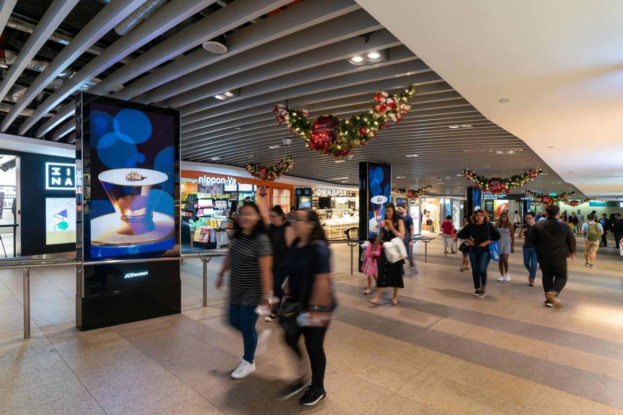 Versace | JCDecaux Singapore