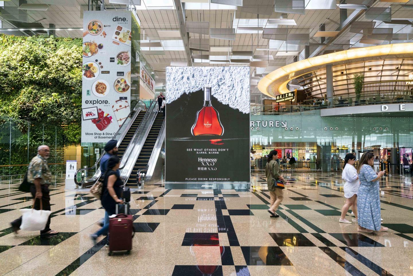 Solutions for Brands | JCDecaux Singapore