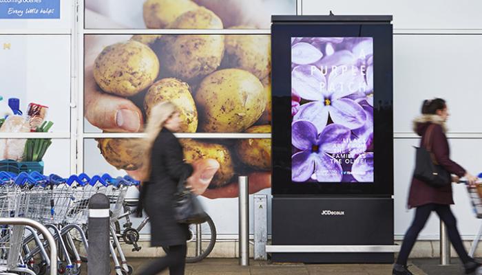 SmartScreen goes live! | JCDecaux UK