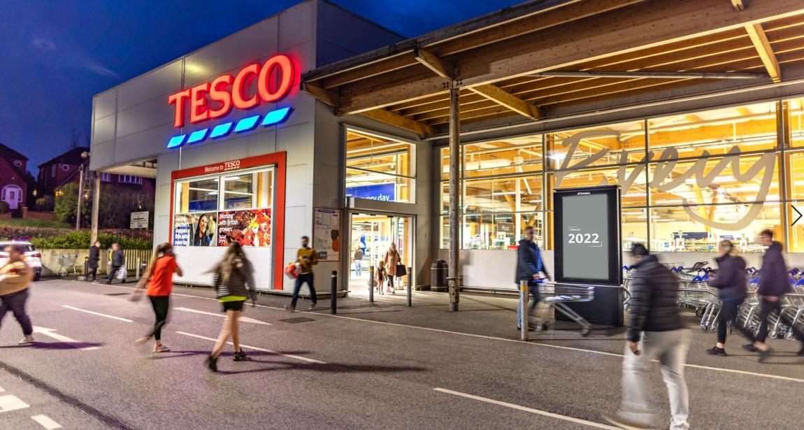 JCDecaux UK expands Tesco digital screen network to 500 stores and ...
