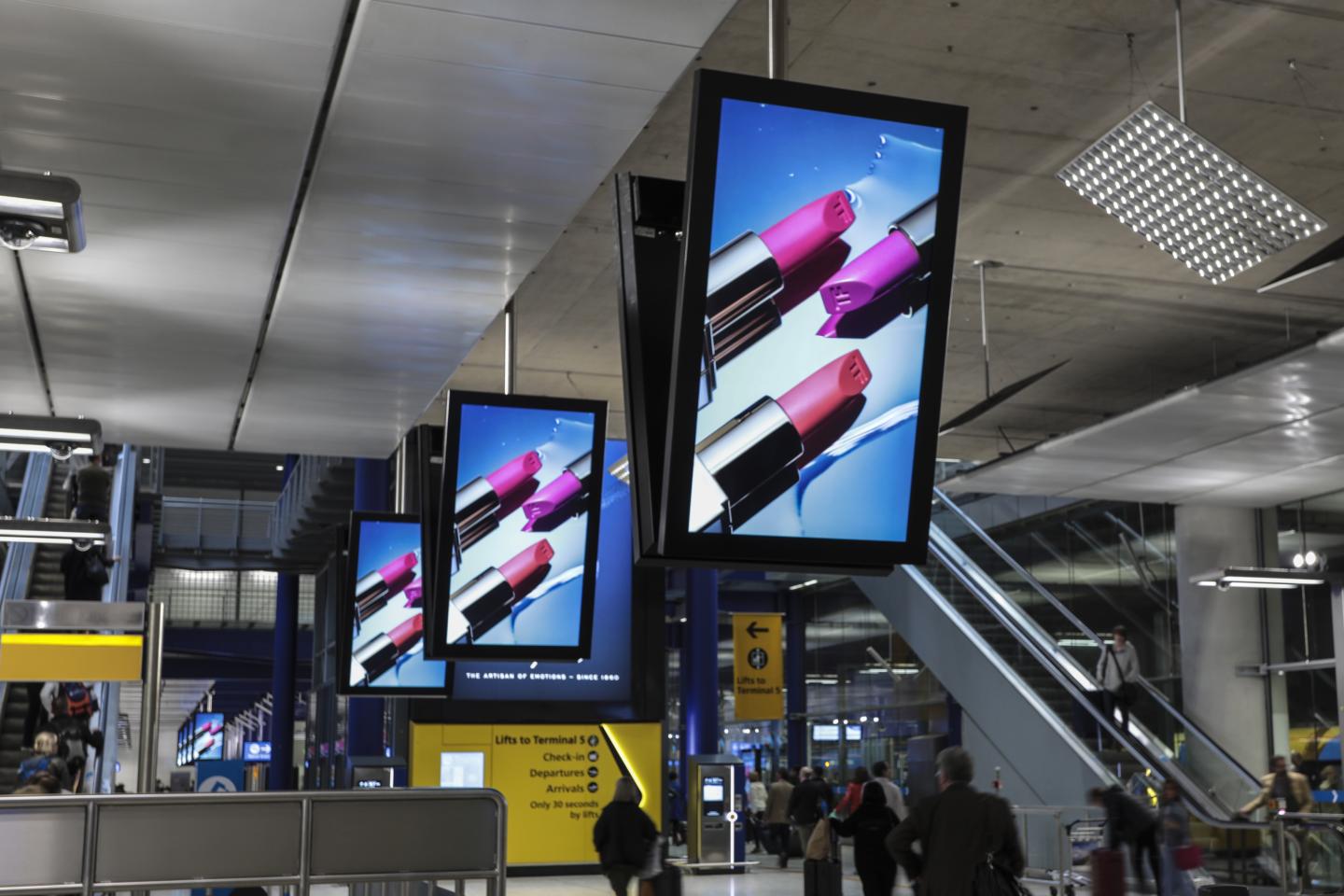 JCDecaux Airport launch new Heathrow Rail advertising opportunities | JCDecaux UK