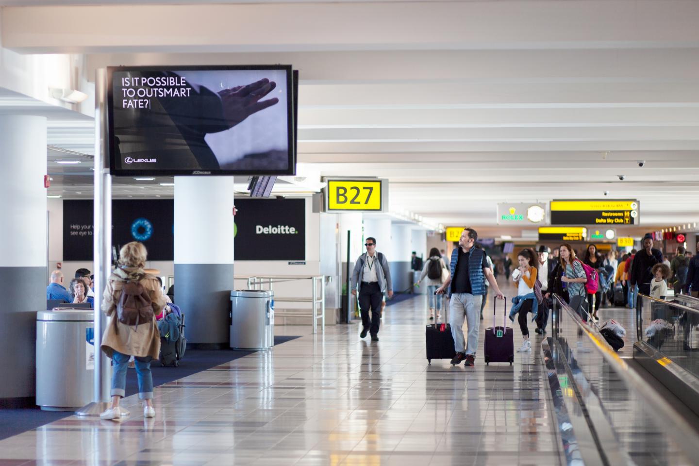 Drive into JCDecaux Airports | JCDecaux