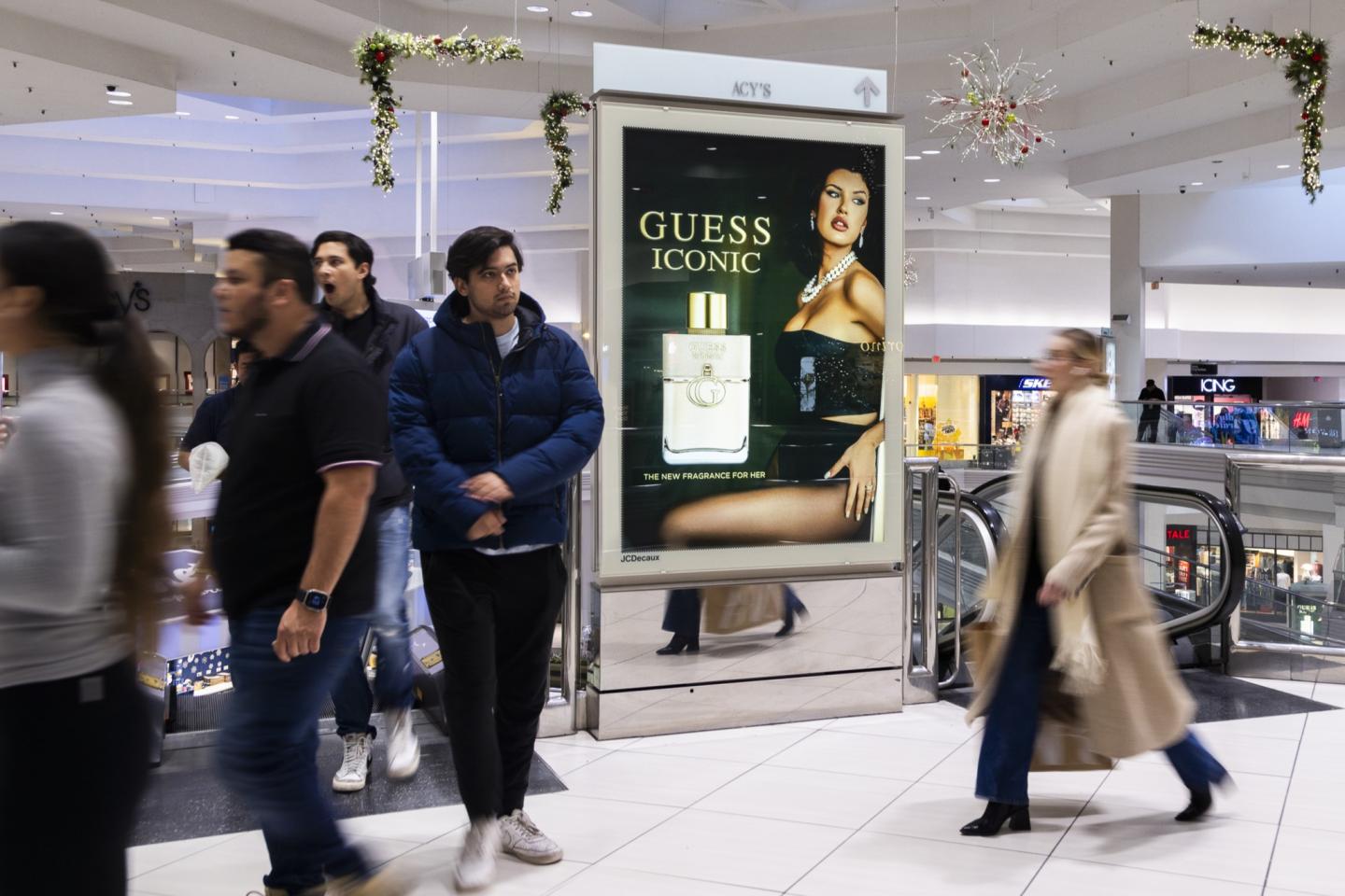 JCDecaux Mall Advertising Engages Early 2025 Shoppers | JCDecaux
